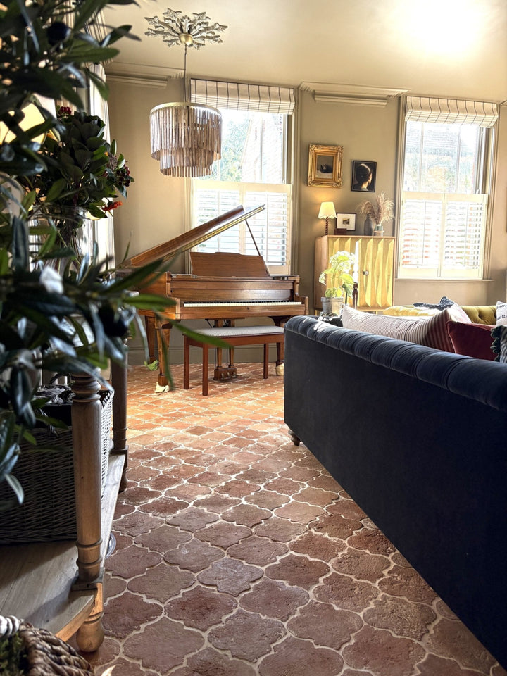 Saint Martin Pale Terracotta Arabesque Tiles 21 x 20 x 2cm – Baked Earth